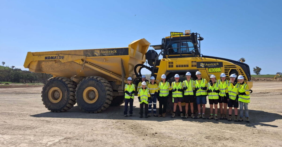 News – Delroy High students get behind-the-scenes look at Uungula Wind Farm